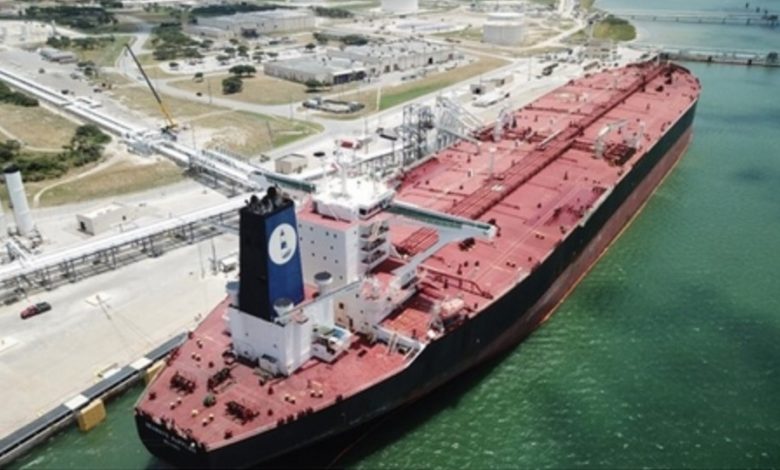 Environmentalists protest as Biden administration approves huge oil ...