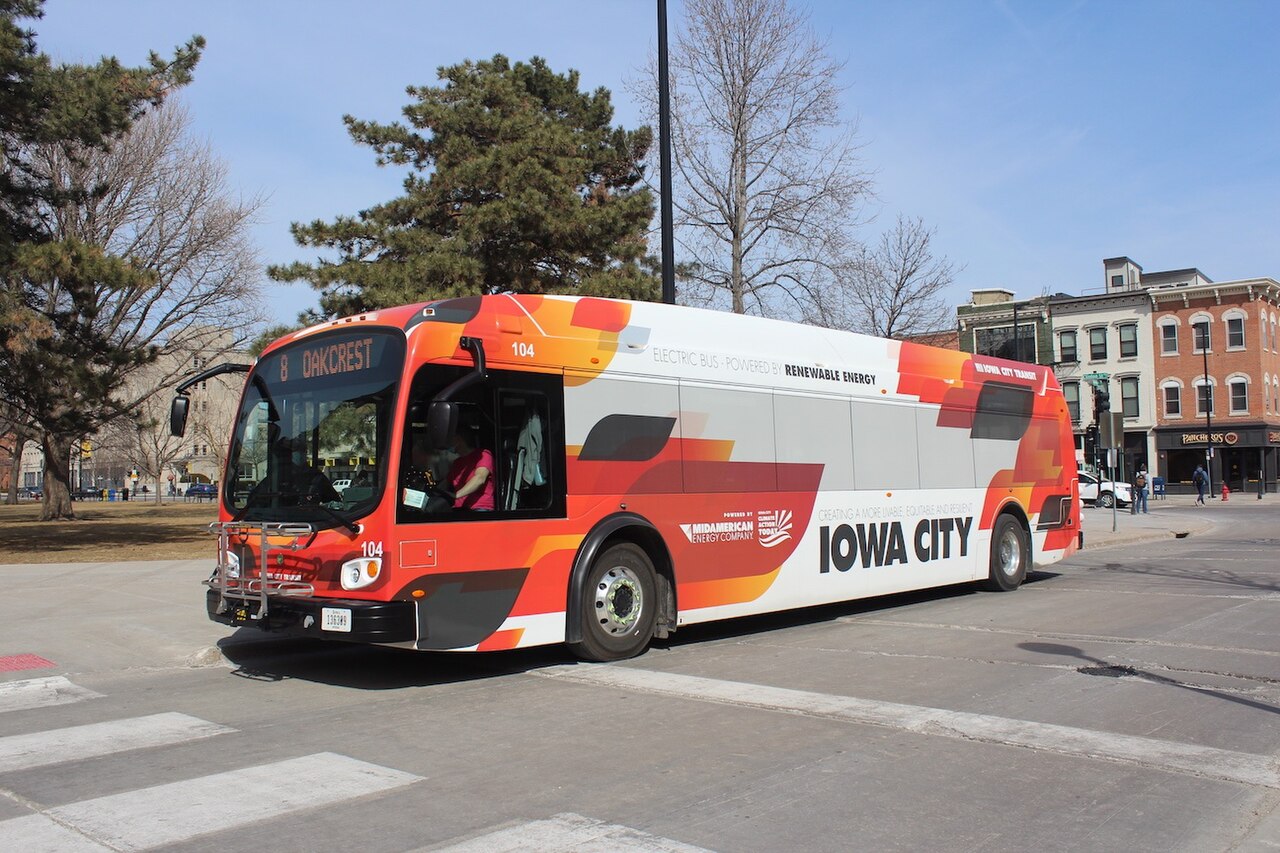Iowa City’s entire EV bus fleet is out of commission, waiting for ...